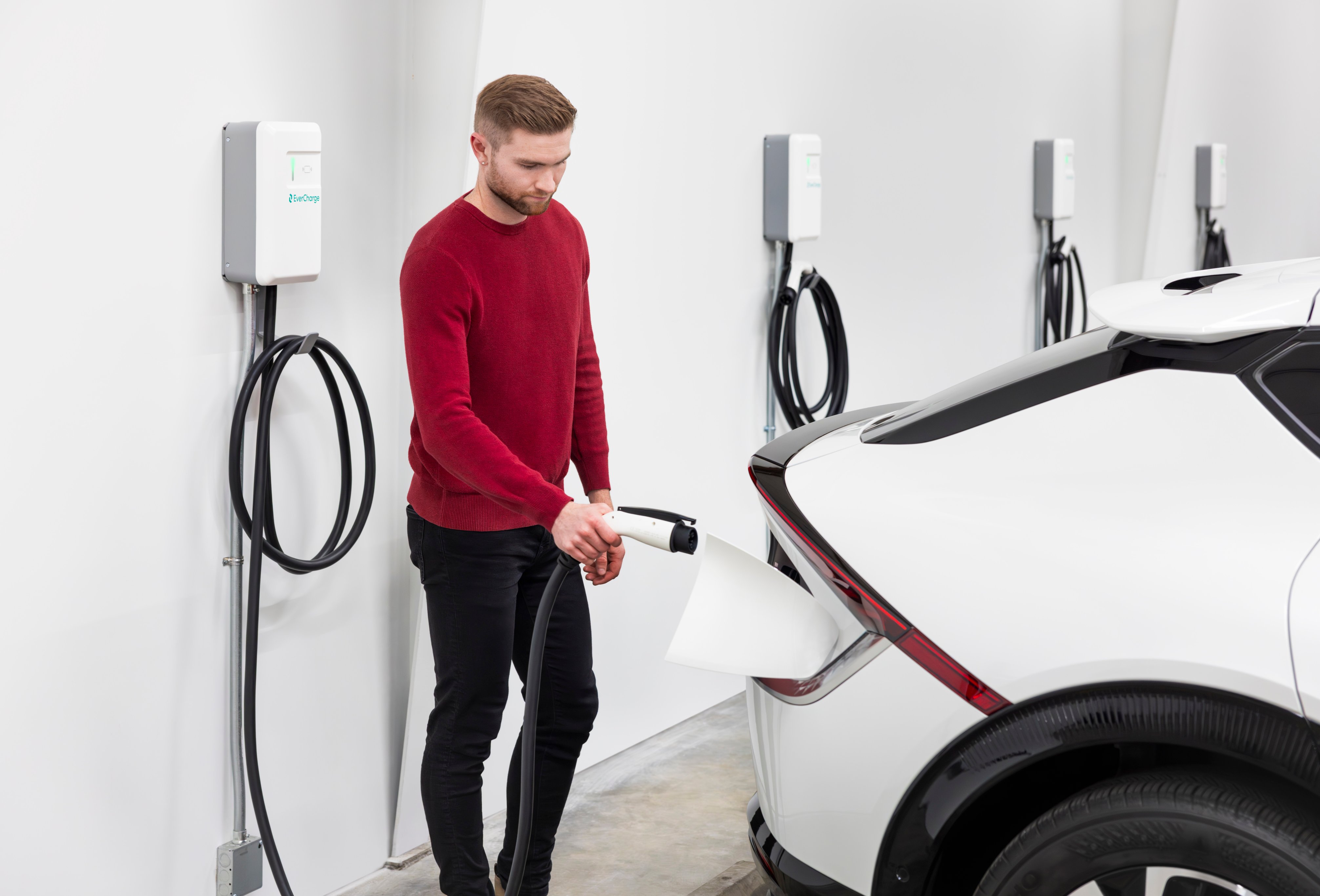 EverCharge - EV02: Scalable Level 2 Electric Vehicle (EV) Charging Solution